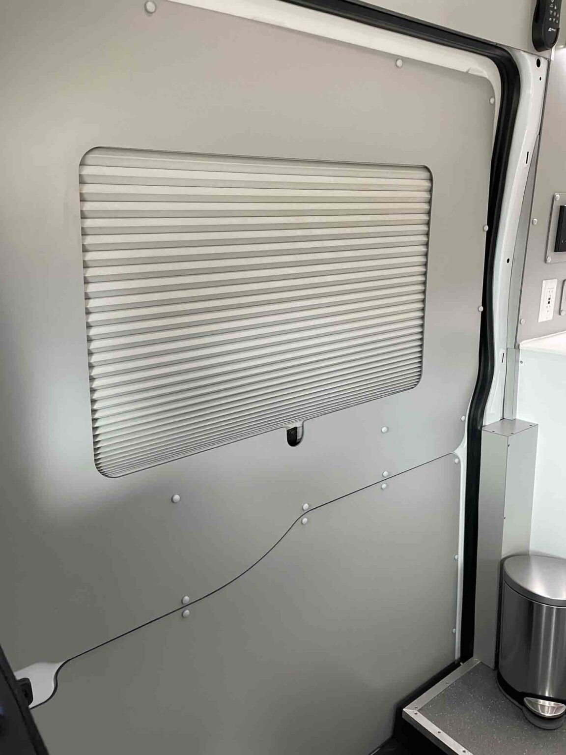 Mobile Medical Van Conversion - Contravans